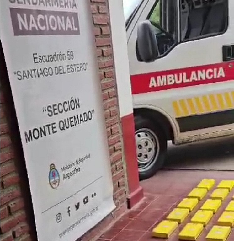 TEATRO NARCO DEBUT Y DESPEDIDA – Fuera de la Ley